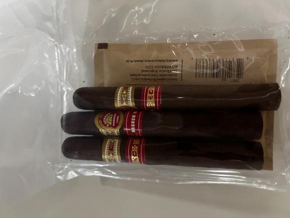 Photos From SwissCubanCigars Customers